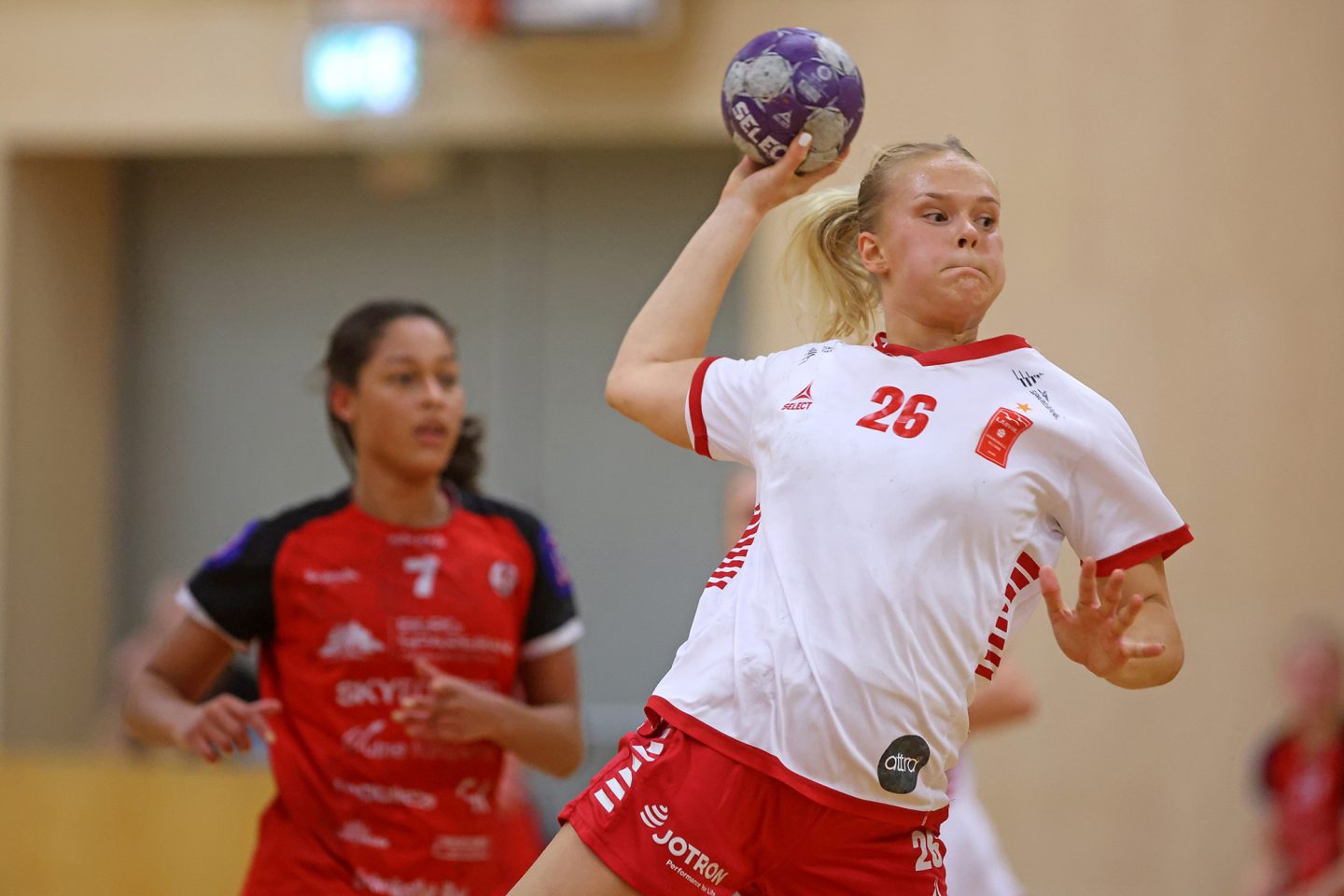 Maja Sæteren sesongens første over 100 – Larvik Håndballklubb